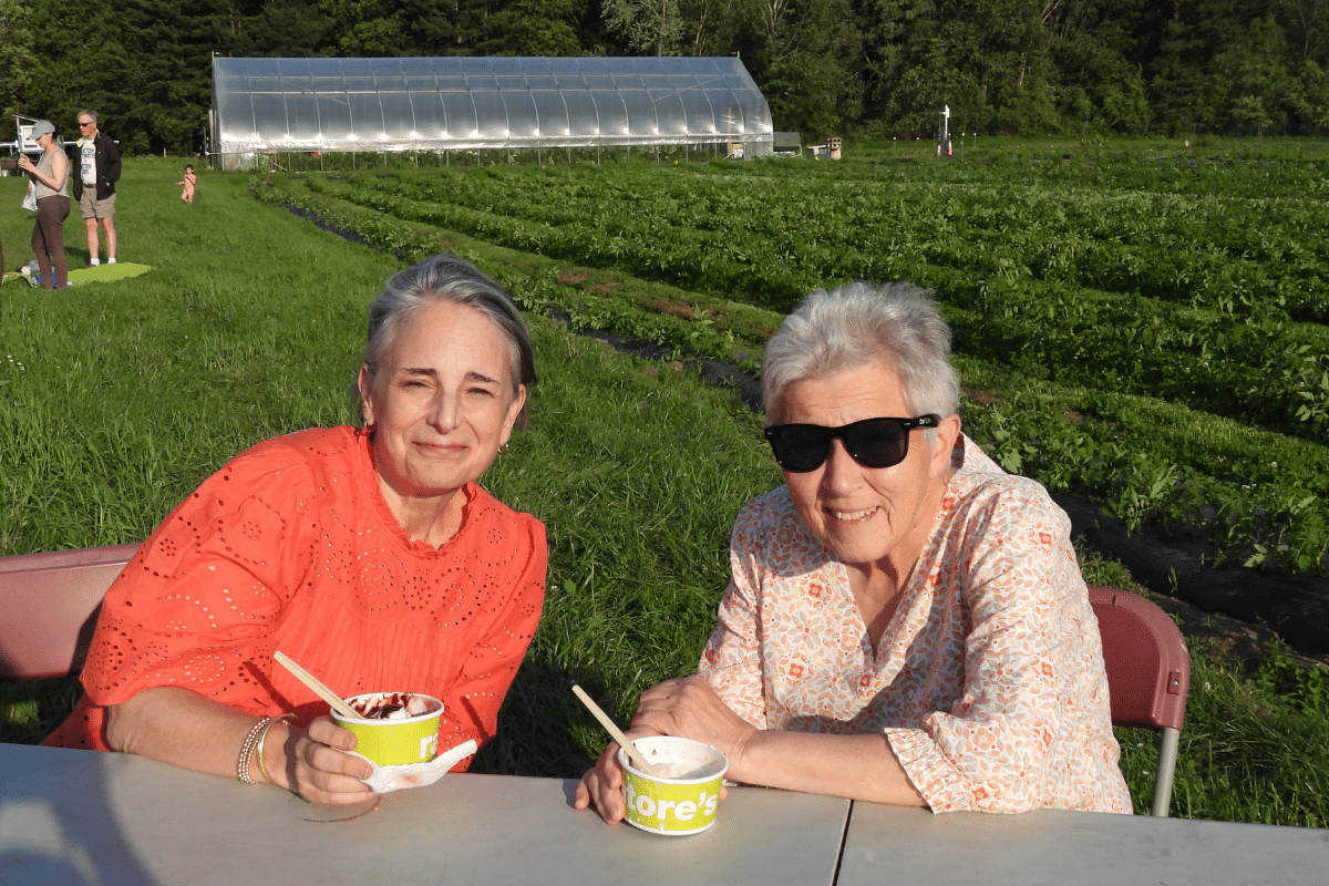 Ice cream social draws a happy crowd to the Waltham Fields Community ...