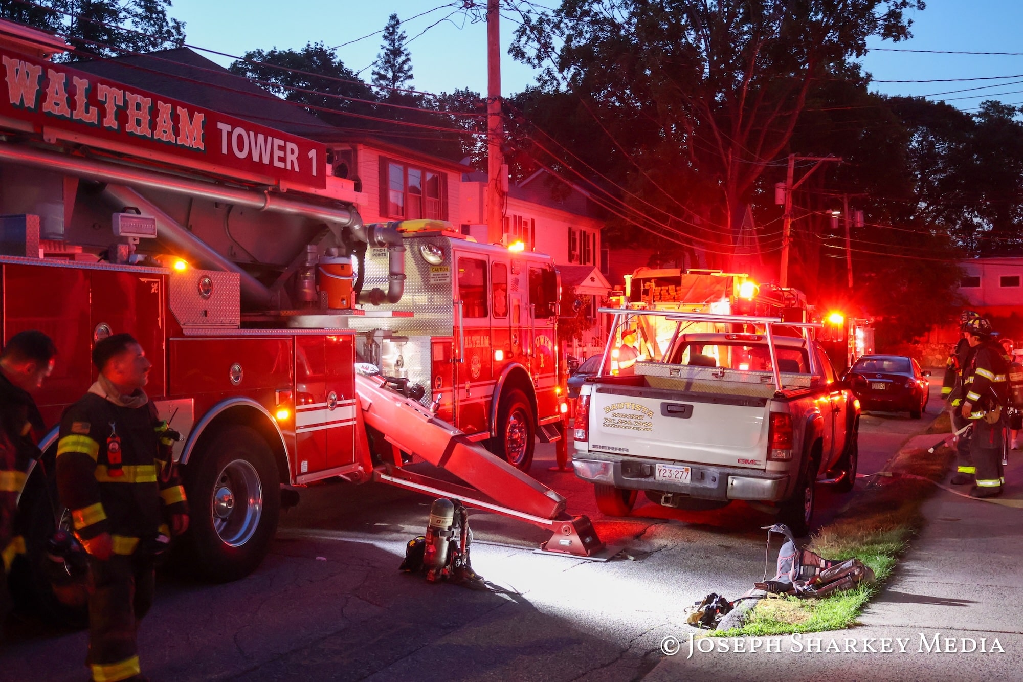 Firefighters put out small fire at Howard Street home – Waltham Times